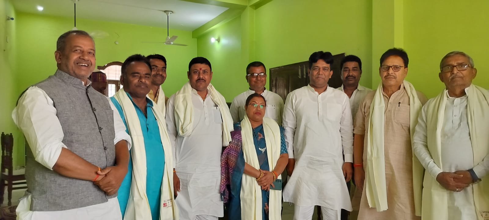 लवली आनंद की जीत सुनिश्चित कराने हेतू एमएलसी खालिद अनवर ने लोक सभा के कार्यकर्ताओं के साथ की ...